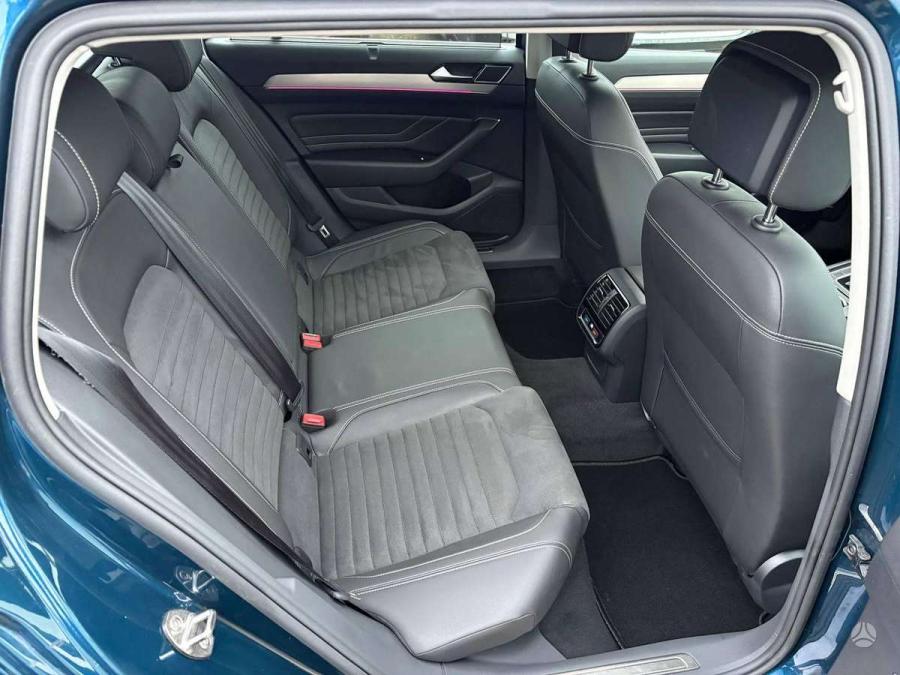 Zils Volkswagen Passat 2021 Viļņa, ar dzinēja tilpumu 1.97 L un nobraukumu 177 tūkst. km par 15600 €, foto 14 vietnē AUTOMOTO.COM.LV