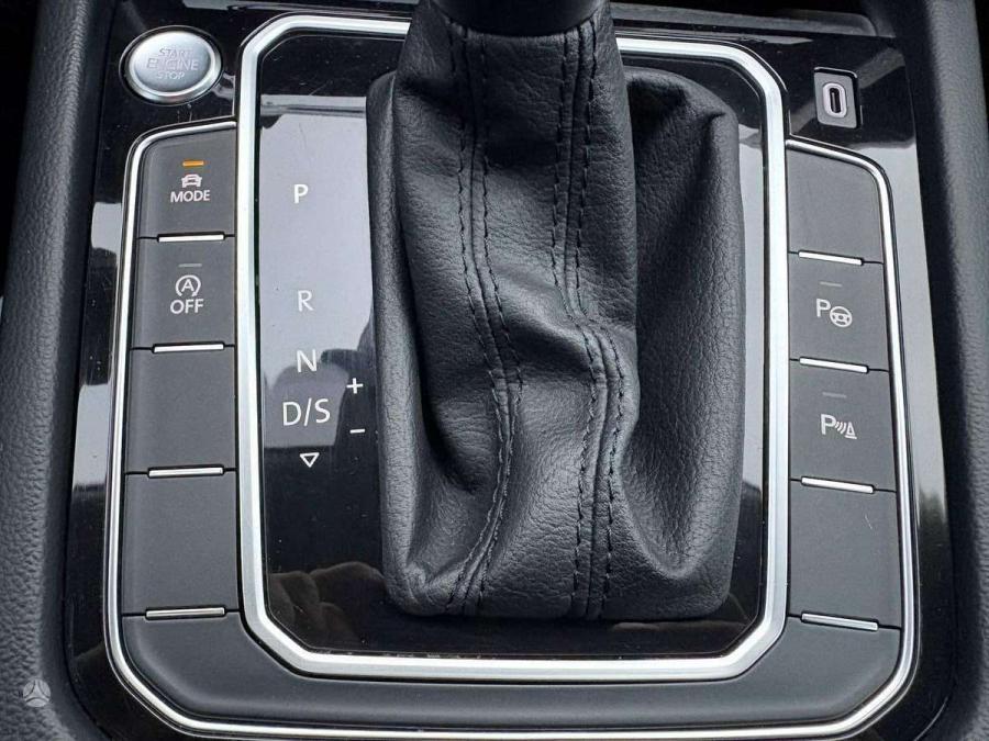 Zils Volkswagen Passat 2021 Viļņa, ar dzinēja tilpumu 1.97 L un nobraukumu 177 tūkst. km par 15600 €, foto 27 vietnē AUTOMOTO.COM.LV