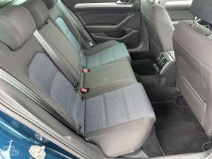 Blue Volkswagen Passat 2021 in Avizieniai, with an engine capacity of 1.40 L and mileage of 138 thousand km for 19550 €, photo 6 on AUTOMOTO.COM.LV