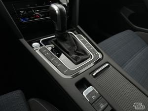 Blue Volkswagen Passat 2021 in Avizieniai, with an engine capacity of 1.40 L and mileage of 138 thousand km for 19550 €, photo 19 on AUTOMOTO.COM.LV