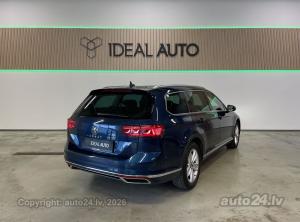 Blue Volkswagen Passat 2021 in Tallinn, with an engine capacity of 2.00 L and mileage of 155 thousand km for 17490 €, photo 5 on AUTOMOTO.COM.LV
