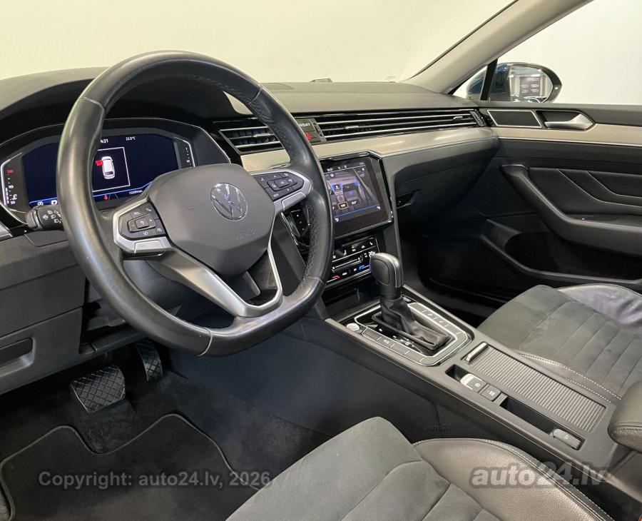 Blue Volkswagen Passat 2021 in Tallinn, with an engine capacity of 2.00 L and mileage of 155 thousand km for 17490 €, photo 13 on AUTOMOTO.COM.LV