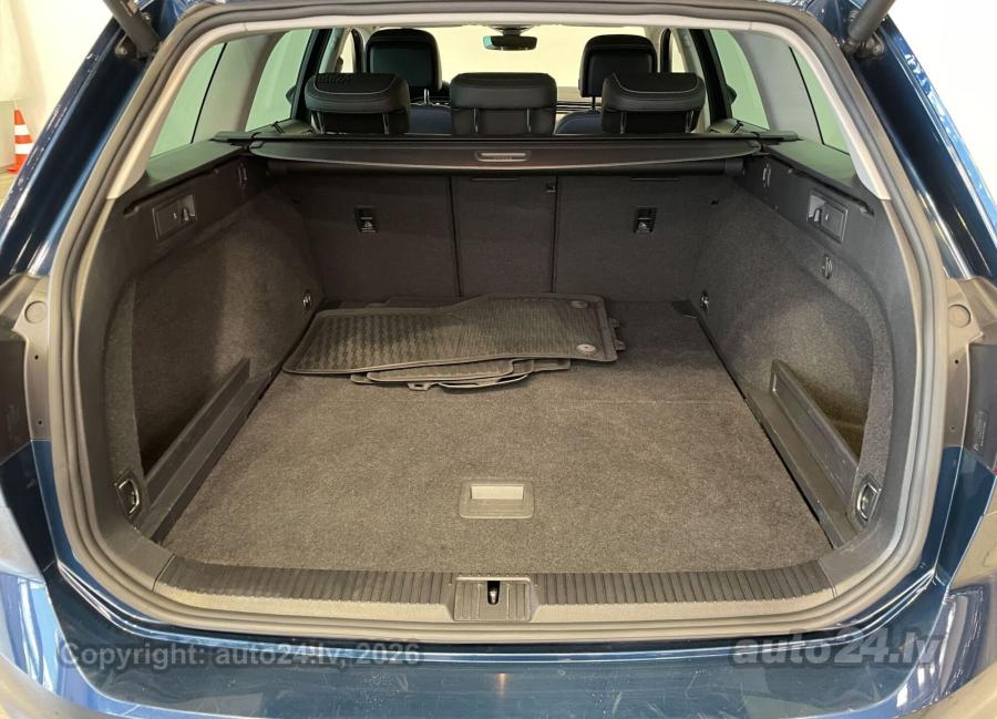 Blue Volkswagen Passat 2021 in Tallinn, with an engine capacity of 2.00 L and mileage of 155 thousand km for 17490 €, photo 25 on AUTOMOTO.COM.LV