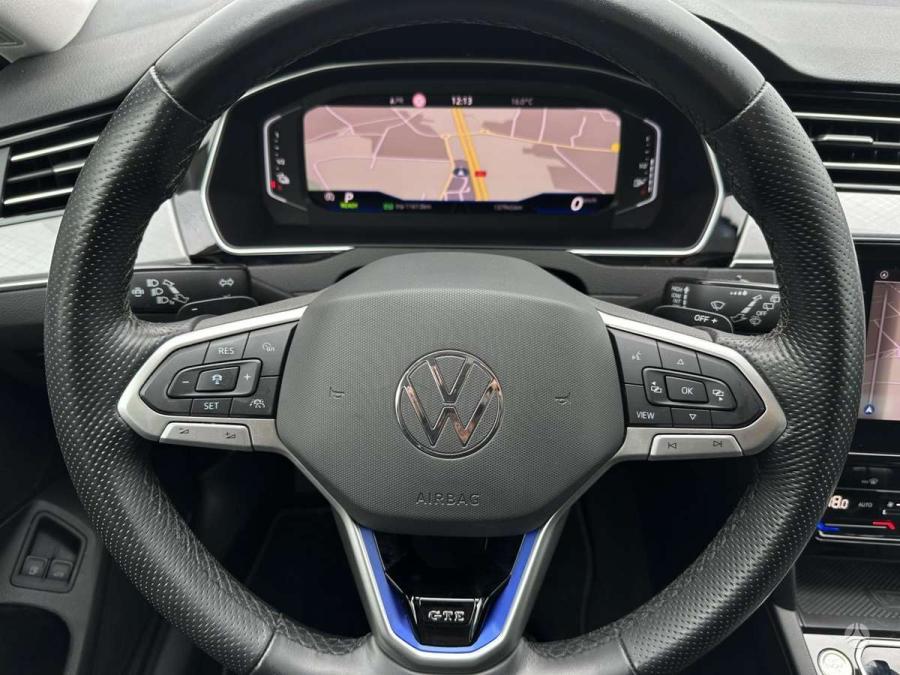 Blue Volkswagen Passat 2021 in Vilnius, with an engine capacity of 1.40 L and mileage of 138 thousand km for 19550 €, photo 7 on AUTOMOTO.COM.LV