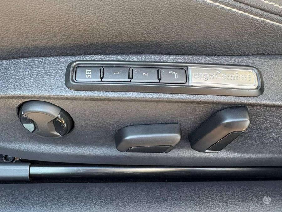 Zils Volkswagen Passat 2021 Viļņa, ar dzinēja tilpumu 1.97 L un nobraukumu 177 tūkst. km par 15600 €, foto 12 vietnē AUTOMOTO.COM.LV