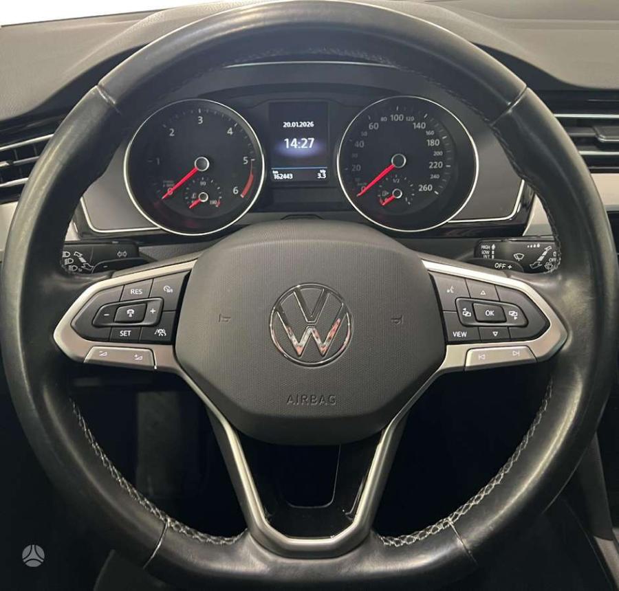 Blue Volkswagen Passat 2022 in Kaunas, with an engine capacity of 1.97 L and mileage of 162 thousand km for 17800 €, photo 9 on AUTOMOTO.COM.LV