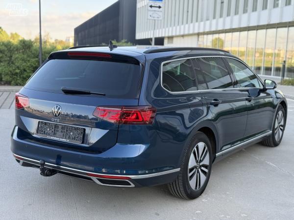 Blue Volkswagen Passat 2022 in Vilnius, with an engine capacity of 1.40 L and mileage of 206 thousand km for 15999 €, photo 8 on AUTOMOTO.COM.LV