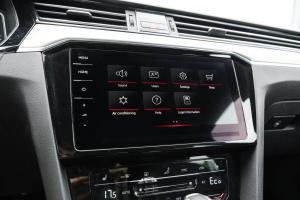 Blue Volkswagen Passat 2022 in Riga, with an engine capacity of 1.40 L and mileage of 94 thousand km for 23500 €, photo 31 on AUTOMOTO.COM.LV
