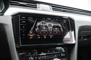 Blue Volkswagen Passat 2022 in Riga, with an engine capacity of 1.40 L and mileage of 94 thousand km for 23500 €, photo 32 on AUTOMOTO.COM.LV