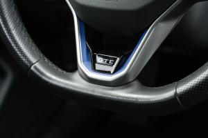 Blue Volkswagen Passat 2022 in Riga, with an engine capacity of 1.40 L and mileage of 94 thousand km for 23500 €, photo 36 on AUTOMOTO.COM.LV