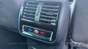 Blue Volkswagen Passat 2022 in Tallinn, with an engine capacity of 1.97 L and mileage of 124 thousand km for 19900 €, photo 14 on AUTOMOTO.COM.LV