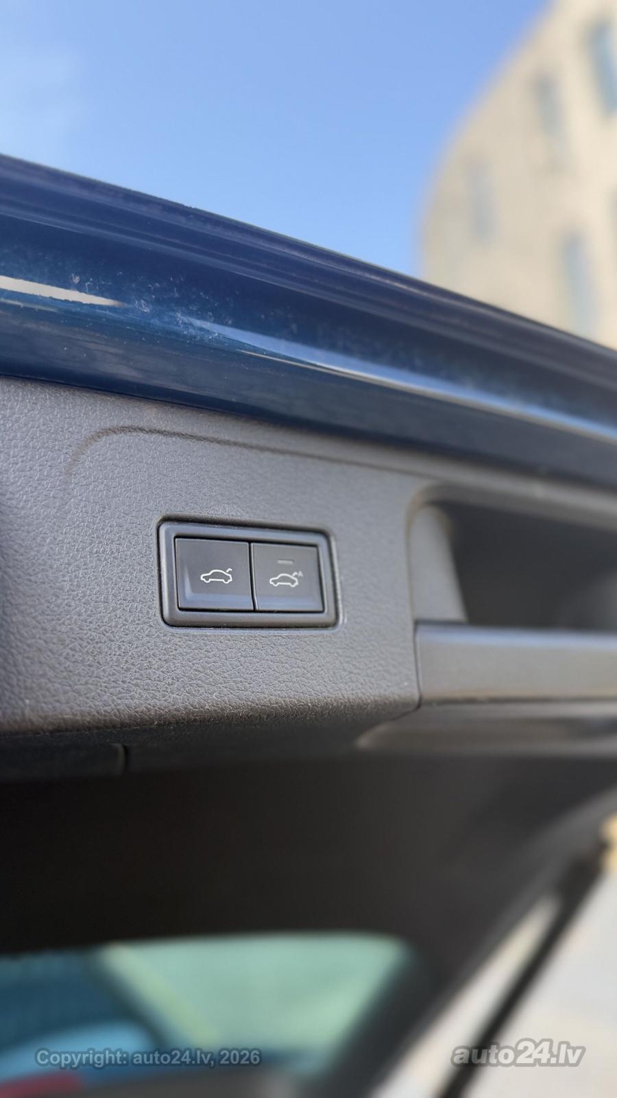 Blue Volkswagen Passat 2022 in Tallinn, with an engine capacity of 1.97 L and mileage of 124 thousand km for 19900 €, photo 17 on AUTOMOTO.COM.LV