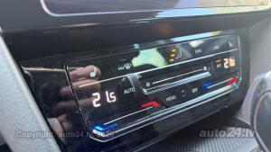 Blue Volkswagen Passat 2022 in Tallinn, with an engine capacity of 1.97 L and mileage of 124 thousand km for 19900 €, photo 18 on AUTOMOTO.COM.LV