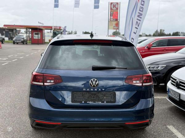 Blue Volkswagen Passat 2022 in Vilnius, with an engine capacity of 1.50 L and mileage of 193 thousand km for 13300 €, photo 6 on AUTOMOTO.COM.LV