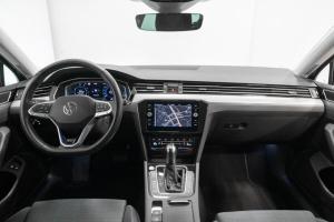 Blue Volkswagen Passat 2022 in Vilnius, with an engine capacity of 1.40 L and mileage of 131 thousand km for 19950 €, photo 10 on AUTOMOTO.COM.LV