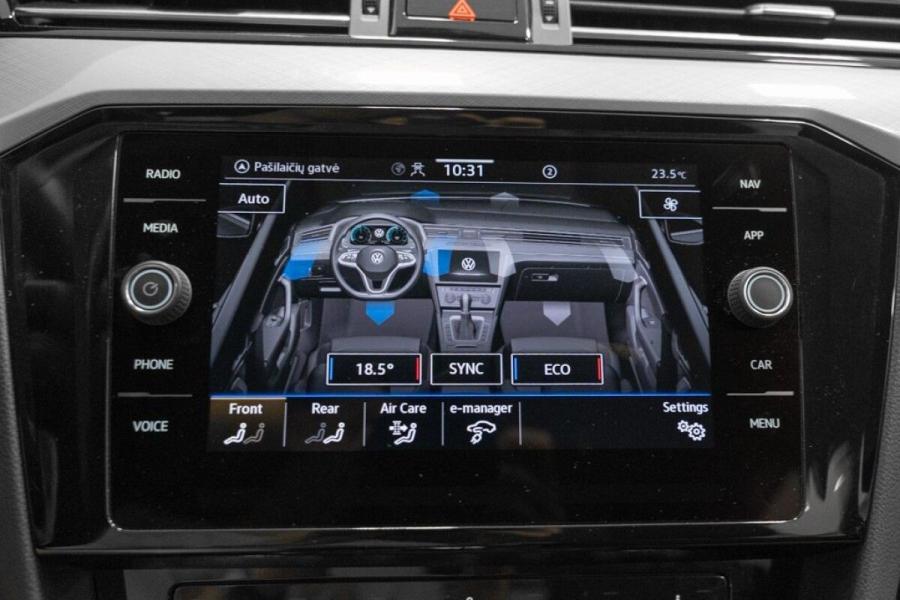 Blue Volkswagen Passat 2022 in Vilnius, with an engine capacity of 1.40 L and mileage of 131 thousand km for 19950 €, photo 18 on AUTOMOTO.COM.LV
