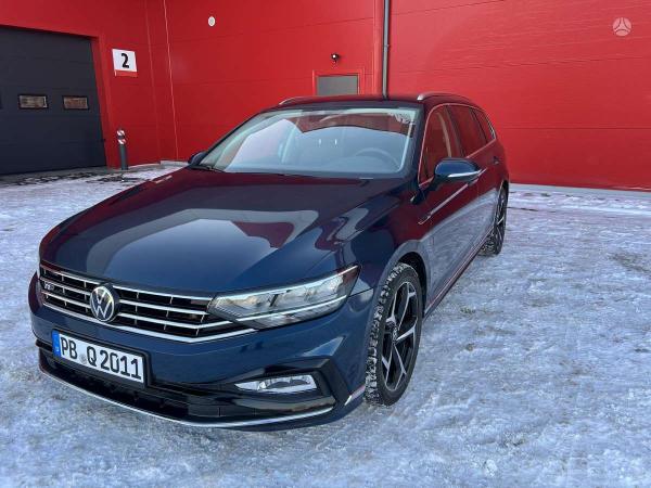 Blue Volkswagen Passat 2023 in Telschi, with an engine capacity of 1.97 L and mileage of 53 thousand km for 21300 €, photo 1 on AUTOMOTO.COM.LV