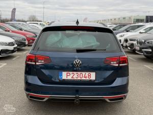Blue Volkswagen Passat 2023 in Vilnius, with an engine capacity of 1.40 L and mileage of 181 thousand km for 15500 €, photo 6 on AUTOMOTO.COM.LV