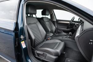 Zils Volkswagen Passat 2023 Rīga, ar dzinēja tilpumu 2.00 L un nobraukumu 117 tūkst. km par 24650 €, foto 6 vietnē AUTOMOTO.COM.LV
