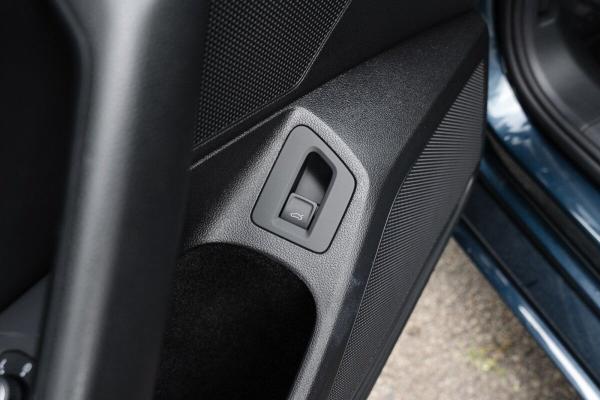 Zils Volkswagen Passat 2023 Rīga, ar dzinēja tilpumu 2.00 L un nobraukumu 117 tūkst. km par 24650 €, foto 11 vietnē AUTOMOTO.COM.LV