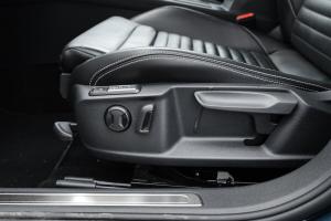 Zils Volkswagen Passat 2023 Rīga, ar dzinēja tilpumu 2.00 L un nobraukumu 117 tūkst. km par 24650 €, foto 12 vietnē AUTOMOTO.COM.LV
