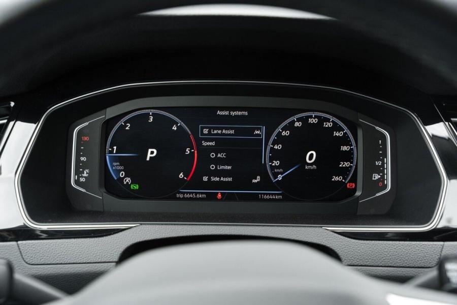 Zils Volkswagen Passat 2023 Rīga, ar dzinēja tilpumu 2.00 L un nobraukumu 117 tūkst. km par 24650 €, foto 16 vietnē AUTOMOTO.COM.LV