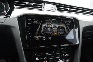 Zils Volkswagen Passat 2023 Rīga, ar dzinēja tilpumu 2.00 L un nobraukumu 117 tūkst. km par 24650 €, foto 24 vietnē AUTOMOTO.COM.LV