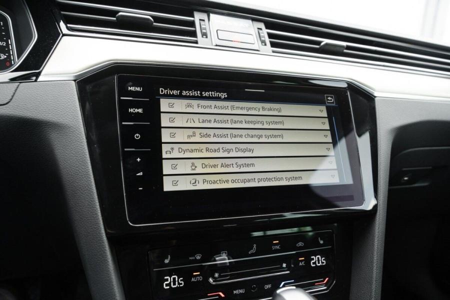 Zils Volkswagen Passat 2023 Rīga, ar dzinēja tilpumu 2.00 L un nobraukumu 117 tūkst. km par 24650 €, foto 27 vietnē AUTOMOTO.COM.LV