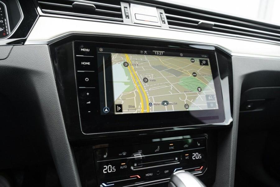 Zils Volkswagen Passat 2023 Rīga, ar dzinēja tilpumu 2.00 L un nobraukumu 117 tūkst. km par 24650 €, foto 30 vietnē AUTOMOTO.COM.LV