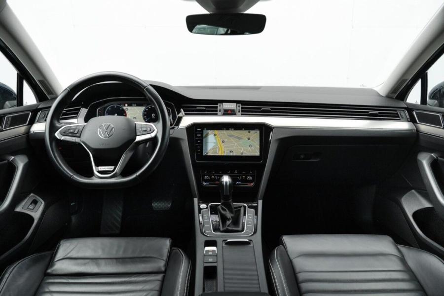 Zils Volkswagen Passat 2023 Rīga, ar dzinēja tilpumu 2.00 L un nobraukumu 117 tūkst. km par 24650 €, foto 33 vietnē AUTOMOTO.COM.LV