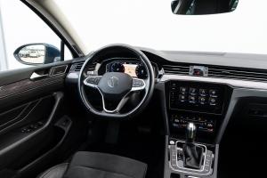 Blue Volkswagen Passat 2023 in Riga, with an engine capacity of 2.00 L and mileage of 135 thousand km for 24500 €, photo 10 on AUTOMOTO.COM.LV