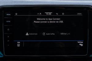 Blue Volkswagen Passat 2023 in Riga, with an engine capacity of 2.00 L and mileage of 135 thousand km for 24500 €, photo 18 on AUTOMOTO.COM.LV