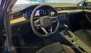 Blue Volkswagen Passat 2023 in Tartu, with an engine capacity of 2.00 L and mileage of 142 thousand km for 20990 €, photo 6 on AUTOMOTO.COM.LV