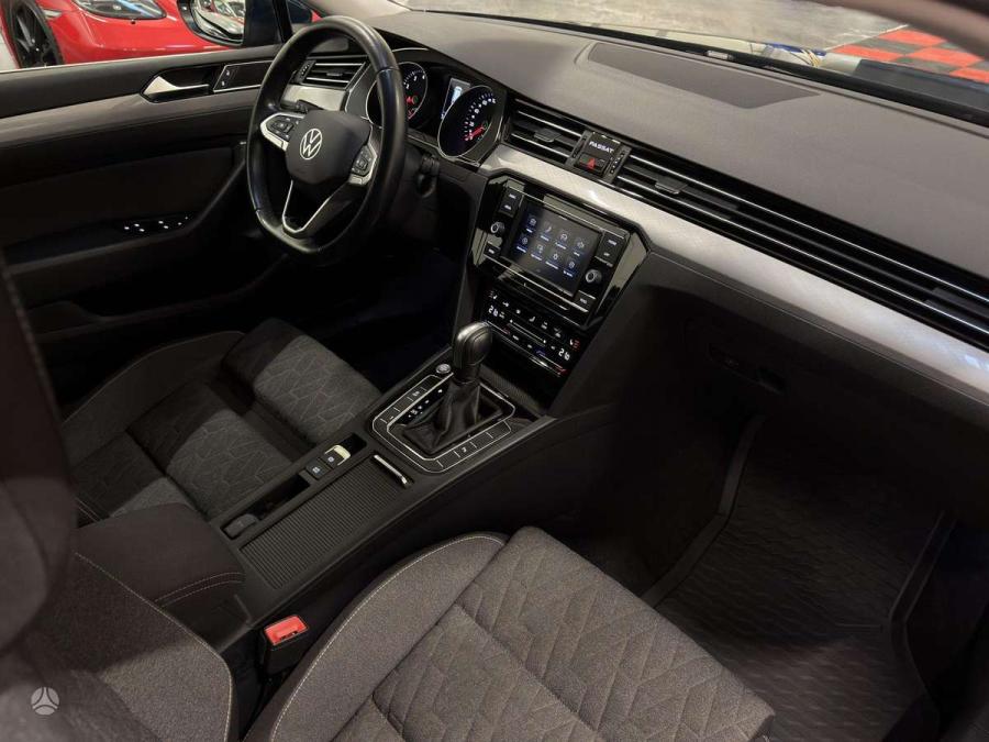 Zils Volkswagen Passat 2023 Viļņa, ar dzinēja tilpumu 1.50 L un nobraukumu 117 tūkst. km par 19690 €, foto 15 vietnē AUTOMOTO.COM.LV