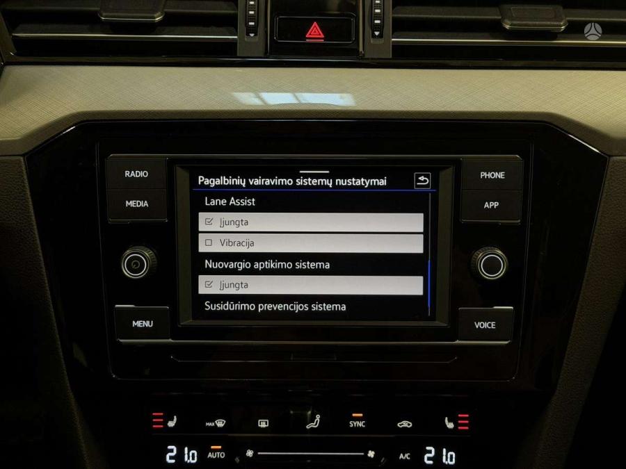 Zils Volkswagen Passat 2023 Viļņa, ar dzinēja tilpumu 1.50 L un nobraukumu 117 tūkst. km par 19690 €, foto 26 vietnē AUTOMOTO.COM.LV