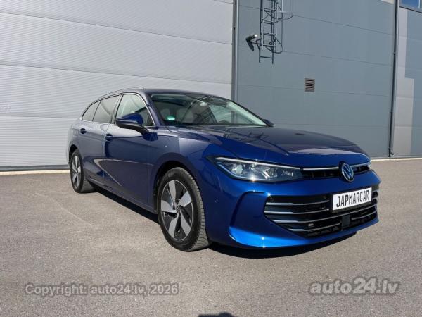 Zils Volkswagen Passat 2025 Tallina, ar dzinēja tilpumu 2.00 L un nobraukumu 7 tūkst. km par 49700 €, foto 2 vietnē AUTOMOTO.COM.LV