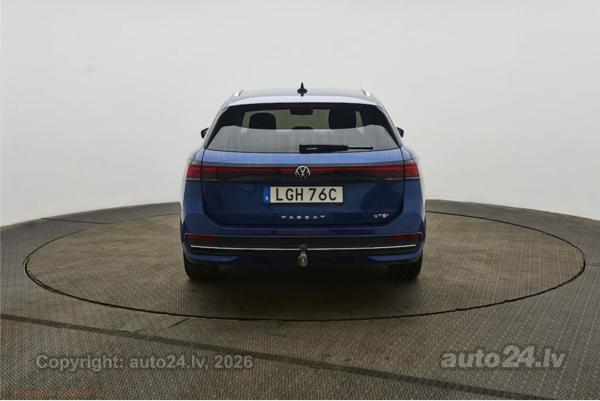 Blue Volkswagen Passat 2025 in Tallinn, with an engine capacity of 1.50 L and mileage of 30 thousand km for 31990 €, photo 4 on AUTOMOTO.COM.LV