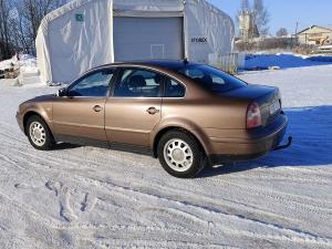 Brūns Volkswagen Passat 2002 Tartu, ar dzinēja tilpumu 2.32 L un nobraukumu 290 tūkst. km par 4100 €, foto 2 vietnē AUTOMOTO.COM.LV