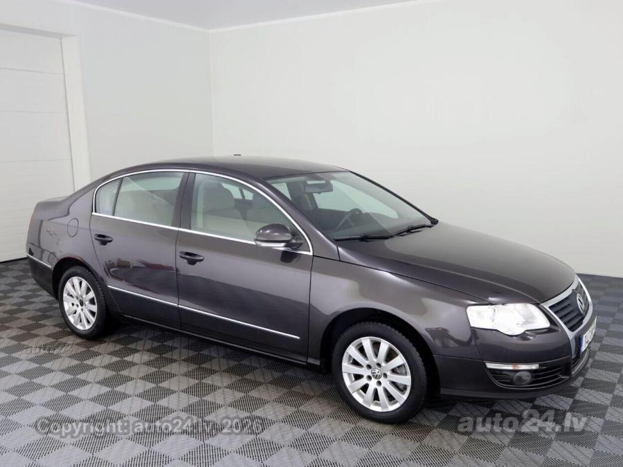 Brown Volkswagen Passat 2005 in Tallinn, with an engine capacity of 2.00 L and mileage of 139 thousand km for 2499 €, photo 1 on AUTOMOTO.COM.LV