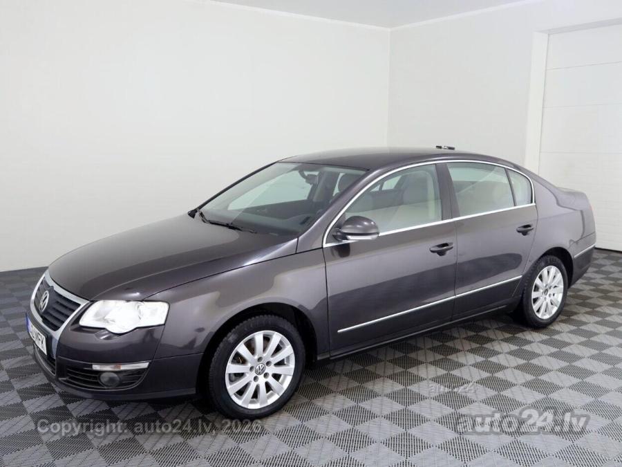 Brown Volkswagen Passat 2005 in Tallinn, with an engine capacity of 2.00 L and mileage of 139 thousand km for 2499 €, photo 2 on AUTOMOTO.COM.LV