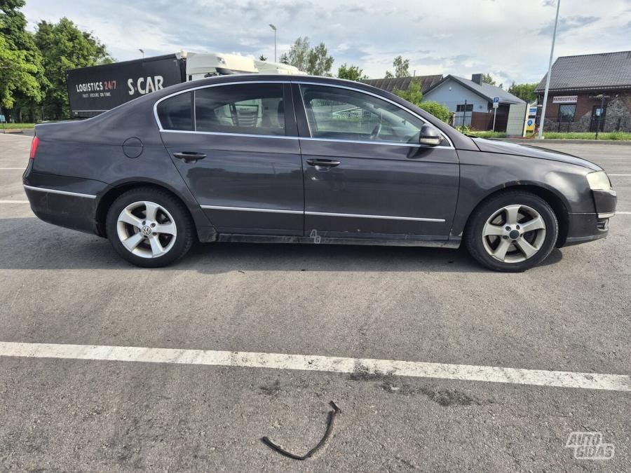 Brūns Volkswagen Passat 2005 Kauņa, ar dzinēja tilpumu 2.00 L un nobraukumu 20 tūkst. km par 850 €, foto 6 vietnē AUTOMOTO.COM.LV
