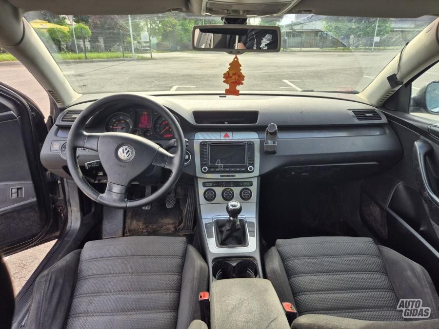 Brūns Volkswagen Passat 2005 Kauņa, ar dzinēja tilpumu 2.00 L un nobraukumu 20 tūkst. km par 850 €, foto 10 vietnē AUTOMOTO.COM.LV
