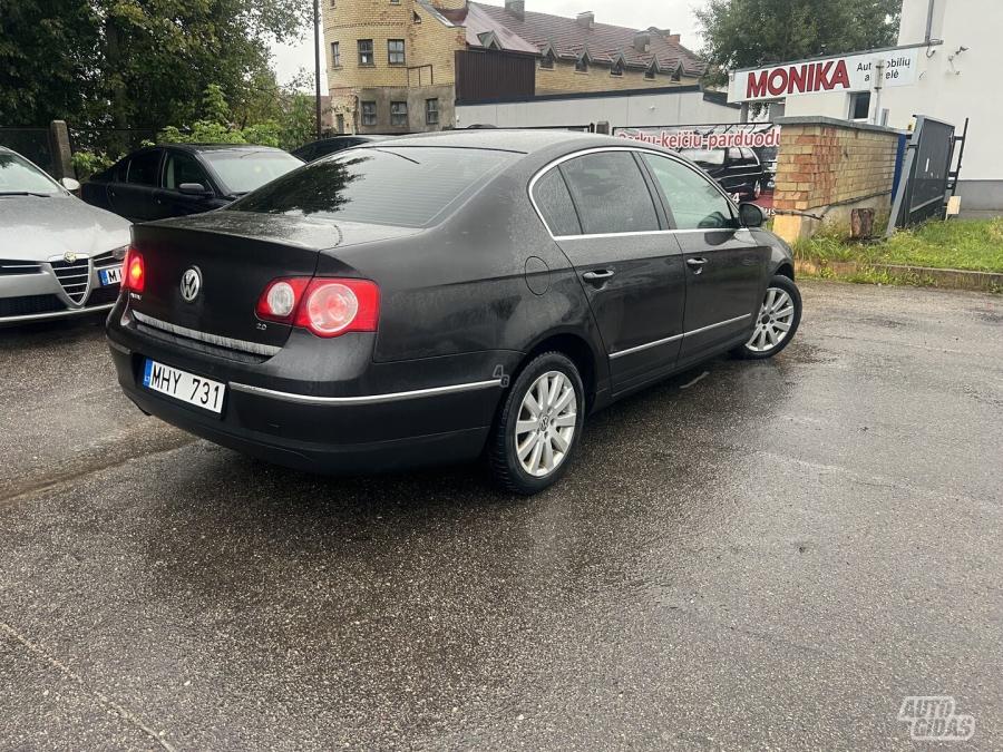 Brown Volkswagen Passat 2005 in Siauliai, with an engine capacity of 2.00 L and mileage of 0 thousand km for 1449 €, photo 5 on AUTOMOTO.COM.LV