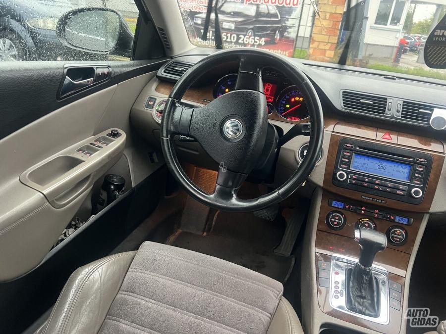 Brown Volkswagen Passat 2005 in Siauliai, with an engine capacity of 2.00 L and mileage of 0 thousand km for 1449 €, photo 12 on AUTOMOTO.COM.LV