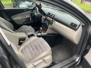 Brown Volkswagen Passat 2005 in Siauliai, with an engine capacity of 2.00 L and mileage of 0 thousand km for 1449 €, photo 13 on AUTOMOTO.COM.LV