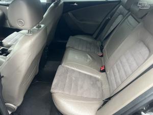 Brown Volkswagen Passat 2005 in Siauliai, with an engine capacity of 2.00 L and mileage of 0 thousand km for 1449 €, photo 16 on AUTOMOTO.COM.LV