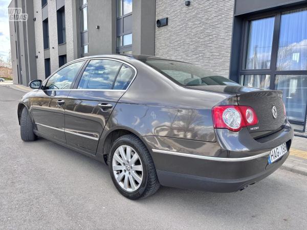 Brūns Volkswagen Passat 2006 Kauņa, ar dzinēja tilpumu 2.00 L un nobraukumu 309 tūkst. km par 2090 €, foto 4 vietnē AUTOMOTO.COM.LV