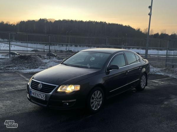Brūns Volkswagen Passat 2006 Viļņa, ar dzinēja tilpumu 1.90 L un nobraukumu 285 tūkst. km par 1799 €, foto 1 vietnē AUTOMOTO.COM.LV