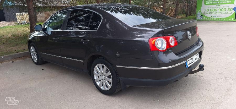 Brown Volkswagen Passat 2006 in Silute, with an engine capacity of 1.90 L and mileage of 332 thousand km for 1350 €, photo 4 on AUTOMOTO.COM.LV