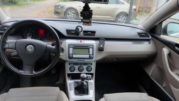 Brown Volkswagen Passat 2006 in Klaipeda, with an engine capacity of 1.97 L and mileage of 252 thousand km for 1700 €, photo 8 on AUTOMOTO.COM.LV